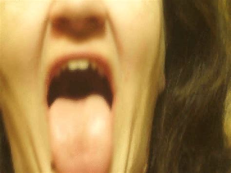 Crazy Fetish Diva Kissing You With Long Fit Tongue Wmv