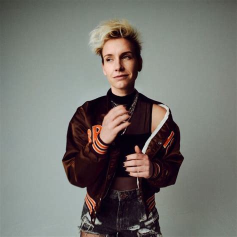 Deine Cousine Konzert Am April Tickets Kaufen Im Wizemann Stuttgart