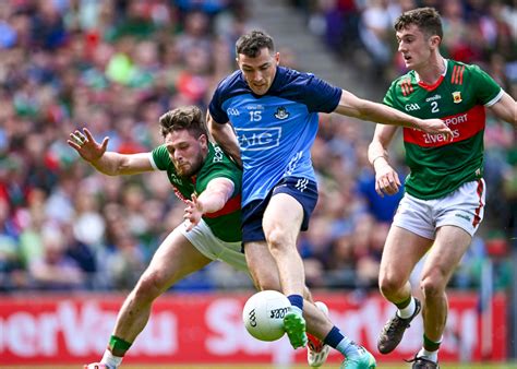 Senior Footballers Defeat Mayo To Progress Into All Ireland Semi Final