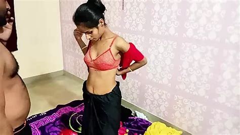 ІНДІЙСЬКА СІЛЬСЬКА ГАРЯЧА ДІВЧИНА ПАРНІТА ЗАЙМАЄТЬСЯ СЕКСОМ ЗІ СВОЇМ БОЙФРЕНДОМ ЧАСТИНА 2