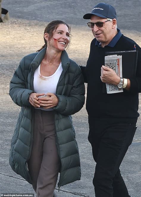 Elsa Pataky Shows Off Her Ripped Arms On The Set Of Her New Netflix Action Film Interceptor