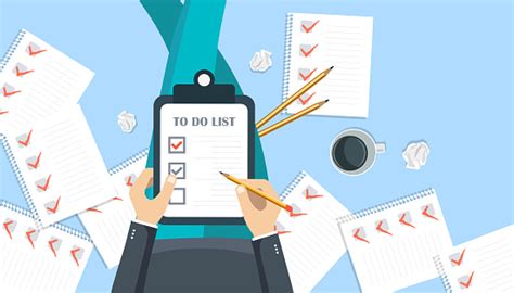 목록을 작성하려면 개념입니다 장비와 빨간 자국이있는 종이 무리가있는 사무실 업무 데스크 플랫 벡터 일러스트레이션 개념에 대한 스톡 벡터 아트 및 기타 이미지 Istock