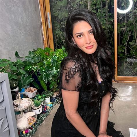 Shruti Haasan Photos Tamil Actress Photos Images Gallery Stills