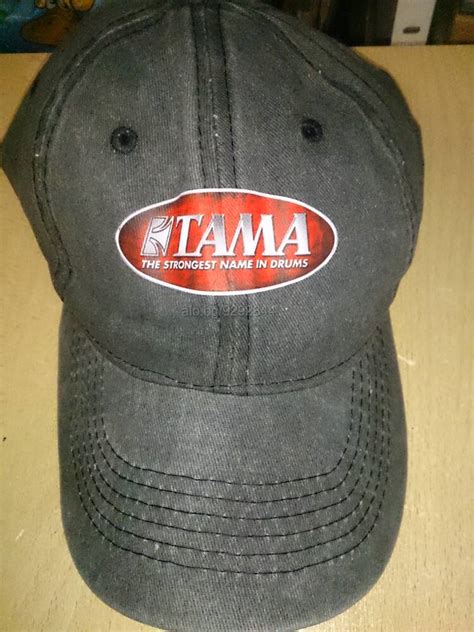 Шапки с козирка Аксесоари София Чисто нови Цената е за всяка една