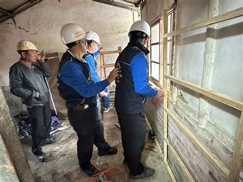 弱勢戶房子被震垮！南市「做工行善團」馬不停蹄助修繕 雲嘉南 地方 聯合新聞網
