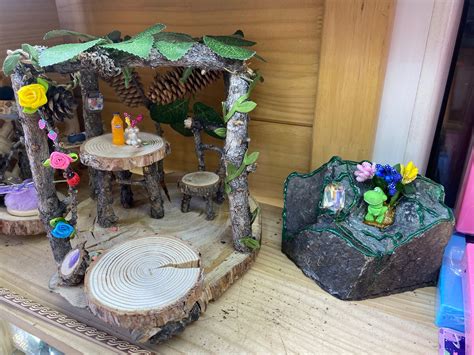 Хязгааргүй Хайраараа урлан бүтээдэг дэлгүүрт тавтай морил Урлаад авдаг дэлгүүр гэж сонссон уу