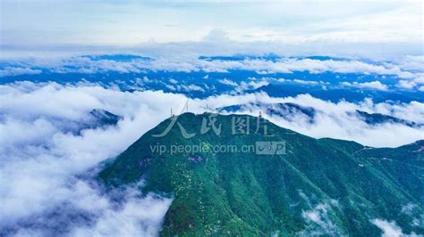 江西赣州：云海蒸腾美如画 人民图片网