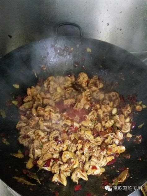 大廚指導紅燒肥腸 每日頭條