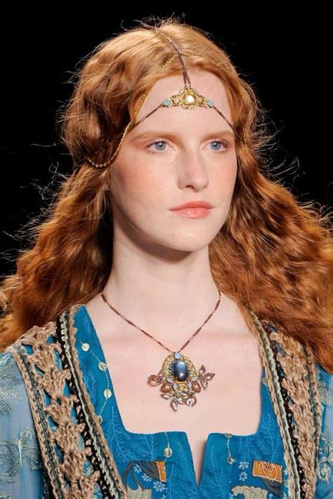 25 Best Wolf Cut Hairstyle Ideas To Try This Season Hair Inspiration