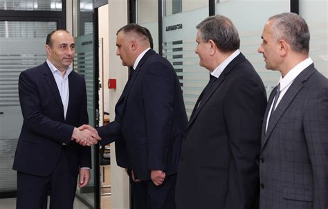 შინაგან შინაგან საქმეთა მინისტრმა გეკა გელაძემ პირველ მოადგილესთან როლანდ მესხთან და