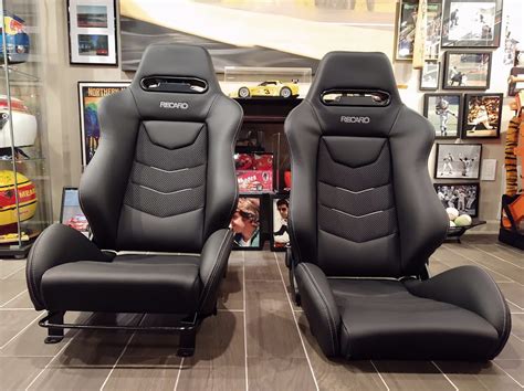 Автомобильные кресла recaro для водителя - фото