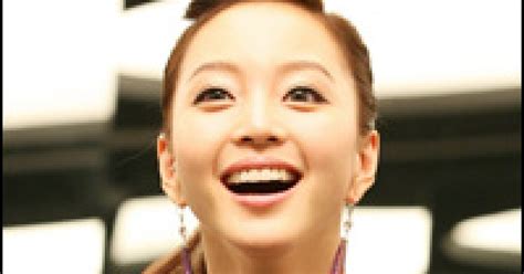 팔방미인 한예슬 가수 데뷔 영화서 노래 실력 뽐내