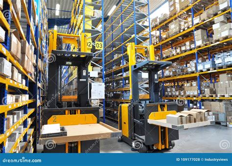 Lift Truck Warehouse At Winnie Norris Blog