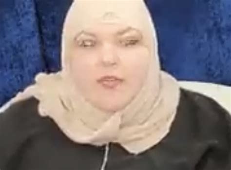 A Collection Of Filter Fails From Her Recent Floor Mukbang Keep In Mind This Wasnt A