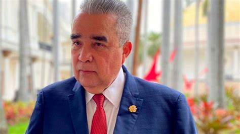 “el Burro” Lidera Rebelión En Granja De Bernabé Martínez Se Postula Como Candidato Presidencial