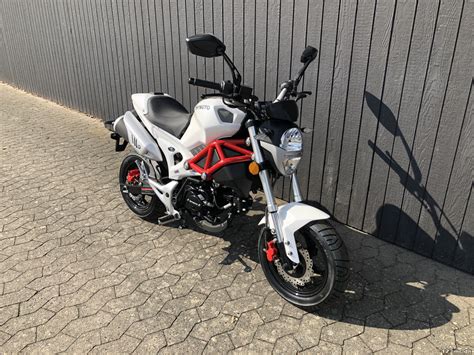 Ny Skymoto Little Monster 2023 til salg - 123mc