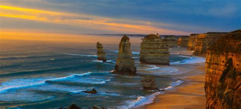 The Twelve Apostles Majestic Sea Stacks In Victoria Australia 1600 X
