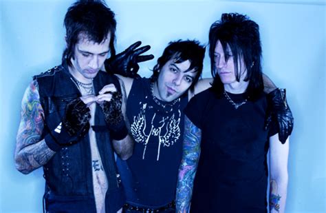 Sex Slaves Cкачать бесплатно в Mp3 слушать музыку онлайн на портале