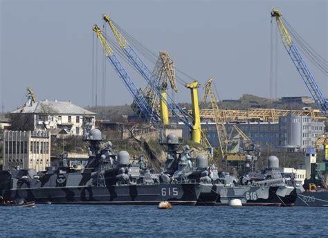 러 “우크라 흑해함대 공격…곡물 운송협정 파기”