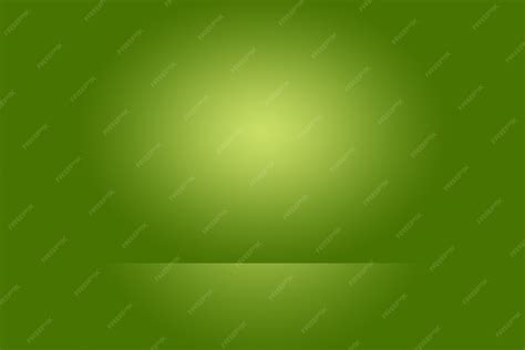 텍스트 및 그림을 위한 공간이 있는 고급 일반 녹색 그라데이션 추상 스튜디오 배경 빈 공간 무료 사진