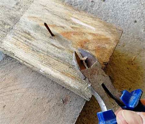 How To Dismantle A Pallet Using 4 Different Techniques Diy Doctor
