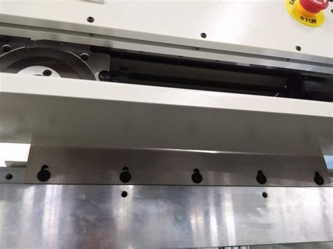 공장 가격 Pcb 분리기 Pcb 절단기 의 고품질 공장 가격 Pcb 분리기 Pcb 절단기