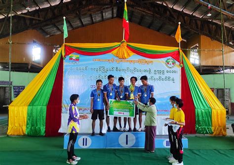 ဇလွန်မြို့နယ်စီမံအုပ်ချုပ်ရေး အဖွဲ့ဥက္ကဋ္ဌဖလား အသက်၂၅ နှစ်အောက်ရပ်ကွက် တိုက်နယ်ပေါင်းစုံအမ