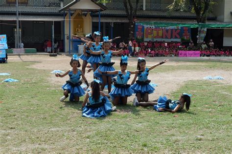 รวมภาพการประกวดเชียร์ลีดเดอร์ของสีฟ้า โรงเรียนสวนมิสกวัน