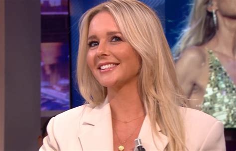 Chantal Janzen Gaat Uit De Kleren Voor Goede Doel Gewoonvoorhem