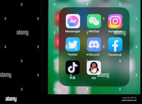 Discord Twitter Messenger Wechat Instagram Douyin Tiktok Tencent Qq Facebook App Icon On