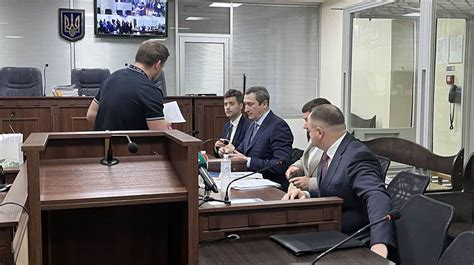 НАБУ і САП просять крім застави відсторонити Чернишова від посади Українська правда