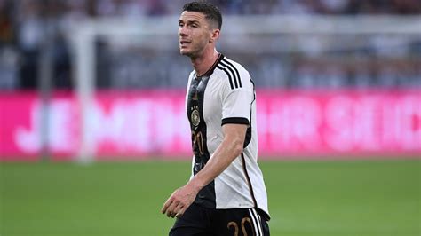 Интер отхвърли офертата на Волфсбург за немски национал