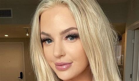 8 Hot Sexy Kendra Karter Bikini Pics