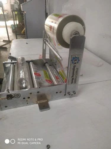 Manual Sticker Labeling Machine At Rs 15000 मैनुअल लेबलिंग मशीन In Noida Id 27109513297