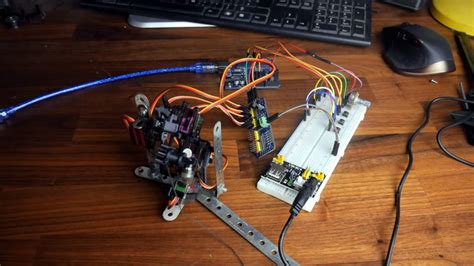 Grappling Hook Robot Swings Like Spiderman Hackaday