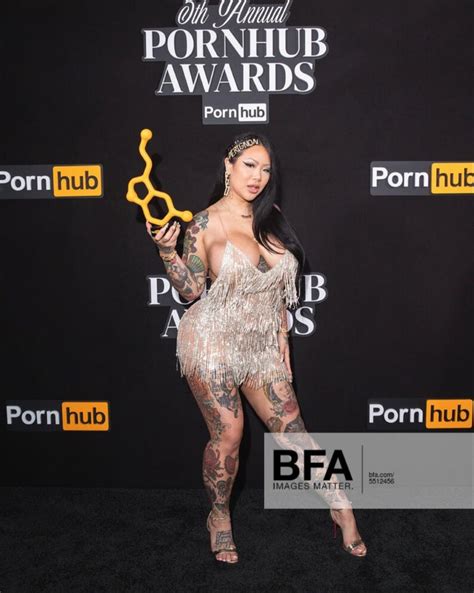 All Adult Network Connie Perignon Wins 1st Industry Award From Pornhub
