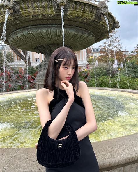 Jang Won Young Instagram 🖤🕊🥀 Gethu Cinema