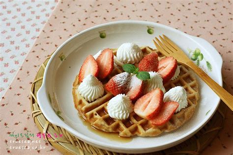 상큼한 딸기와플