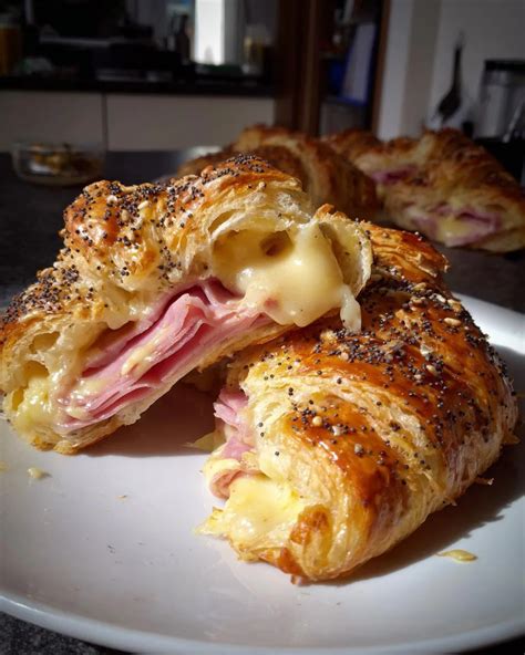 Irresistible Baked Ham Cheese Croissants In Just 30 Minutes Good Ol Recipes