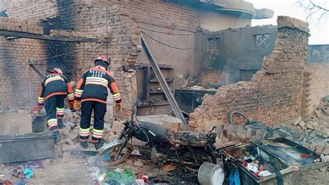 La Explosión De Un Camión Cisterna En Pakistán Deja Ya Diez Fallecidos