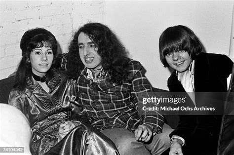 Tiny Tim Miss Vicki Photos And Premium High Res Pictures Getty Images