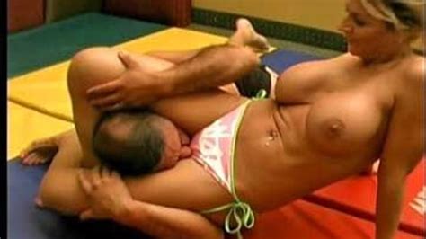 S Goddess Satine Vs Earl Crushed And S In Real Hdx