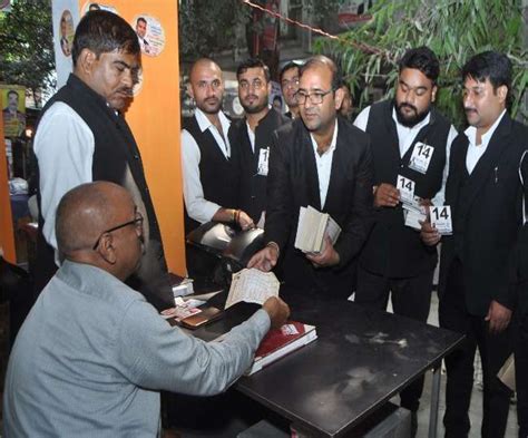 बार एसोसिएशन चुनाव का थमा प्रचार मतदान कल Lucknow News Lucknow Bar