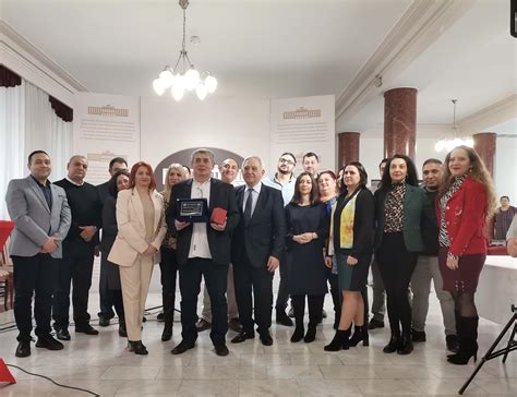 Свечани испраћај у пензију Петра Николића оснивача и уредника ромске редакције Радио телевизије