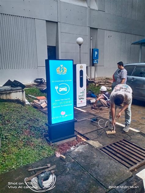 Custom Neon Box Lestari Acrylic Huruf Timbul