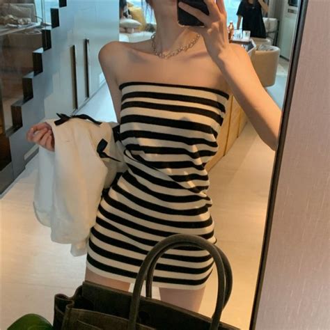 Yu Chieh 實拍韓國訂單百搭黑白橫條紋冰絲針織平口洋裝連身裙zara Miyuki Create Me Yahoo奇摩拍賣