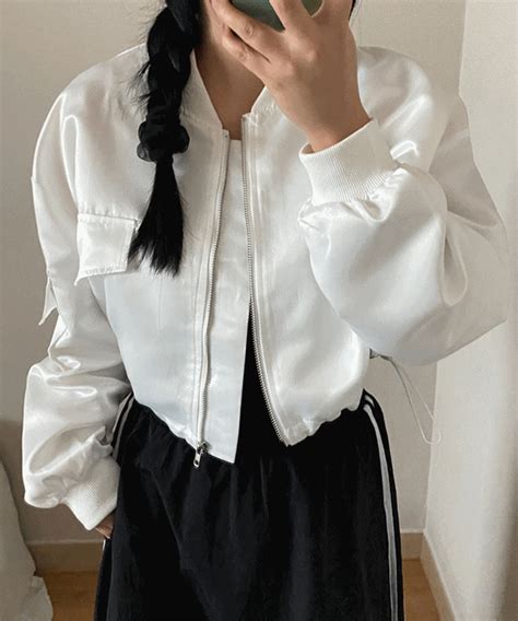 [유니크 하이틴] 실키 새틴 스트링 블루종 봄버 크롭 항공 집업 점퍼 자켓 에이블리