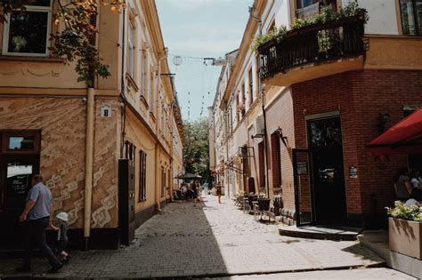 Цікаве про Україну найменша вулиця Франківська Читайте на Ukr Net