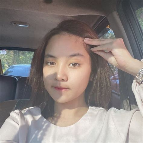 Alsa Putrisalsabilaa On Threads