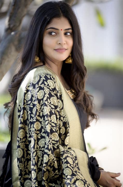 Manjima Mohan Hot Photos Pics New Images And Hd Wallpapers